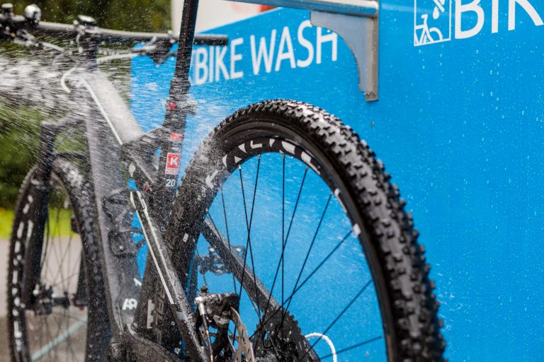 Bike Wash Stand | VeloWash - Fietswasstraten - Carwash voor fietsen